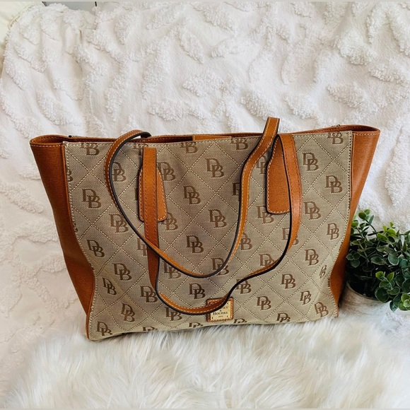 Dooney & Bourke | Bags | Dooney Bourke Signature Jacquard Maxi Quilt ...
